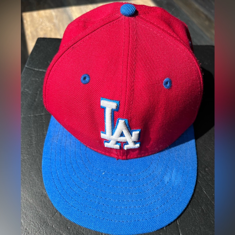 New Era Los Angeles 59fifty Embroidered Fitted Cap Si… - Gem